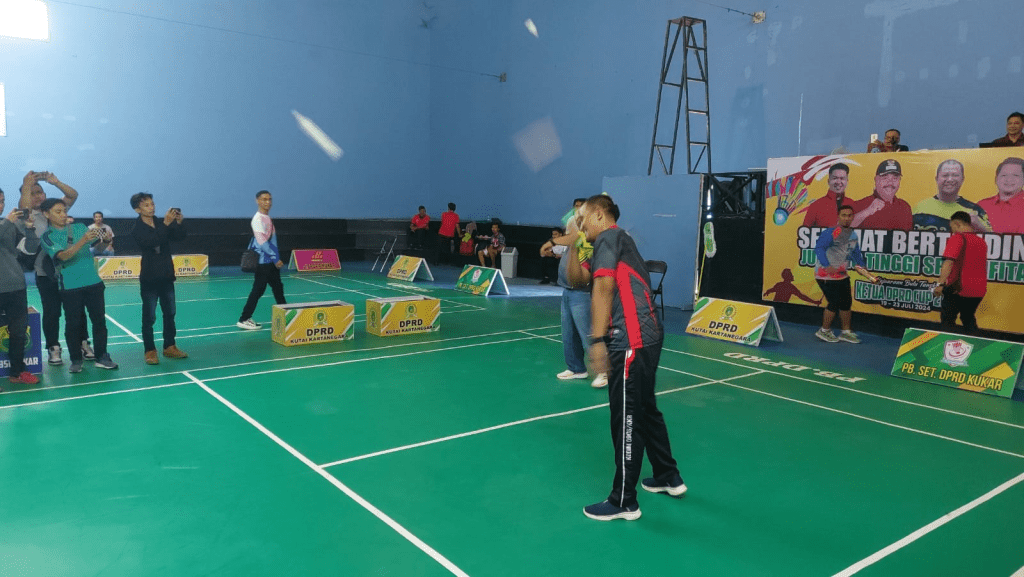 Abdul Rasid Tutup Event Ketua DPRD Kukar Cup 2024 - Editorial Kaltim